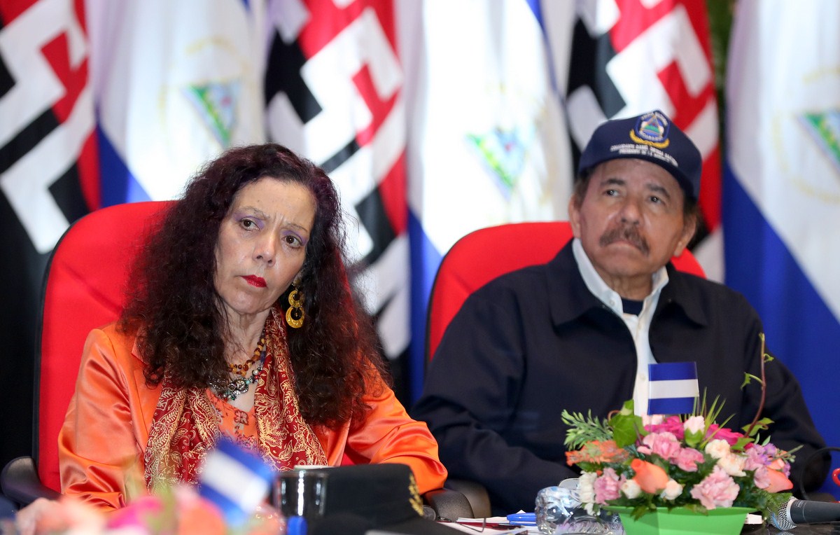 El dictador que me heredaron mis padres – José Denis Cruz